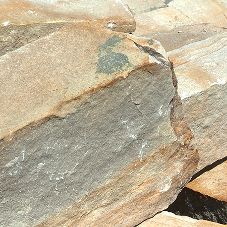 Ledgerock Retaining Wall Stone – Water and Earth Landscaping Products